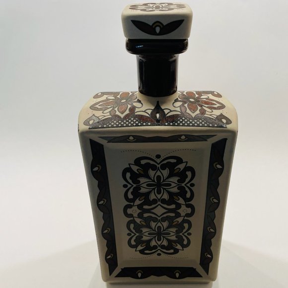 Molina Enterprise | Dining | Dos Artes Anejo Hand Painted Decorated ...